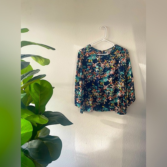 Sam & Lavi | Tops | Sam Lavi Los Angeles Floral Blouse With Gold Zipper ...